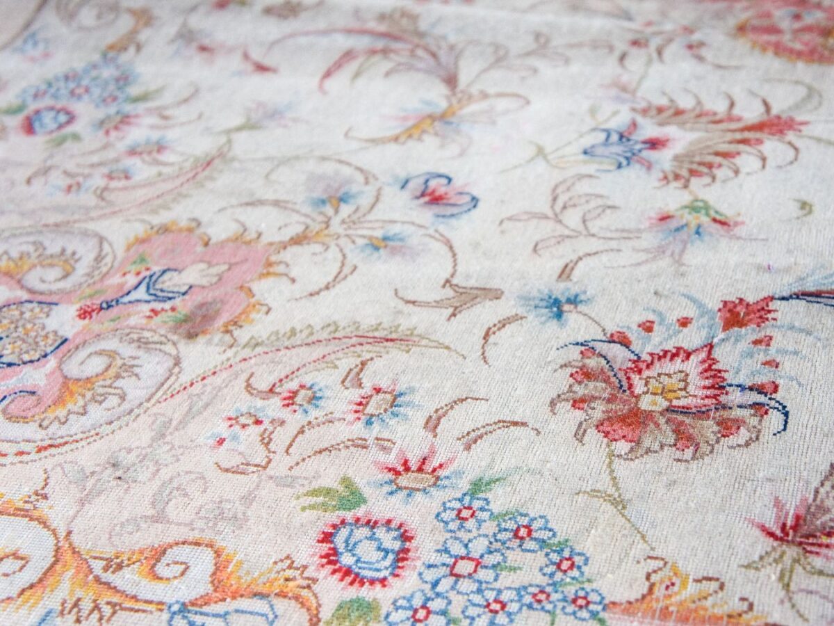 How to Clean a Persian Rug - Steam Clean Team